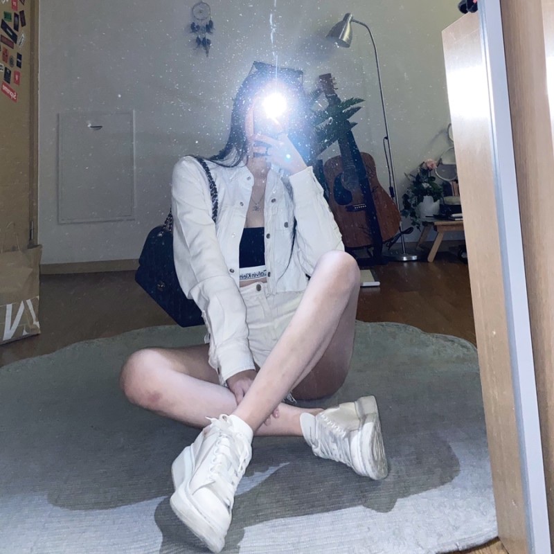 서녜 (@cseonye) 님의 게시물 | KREAM