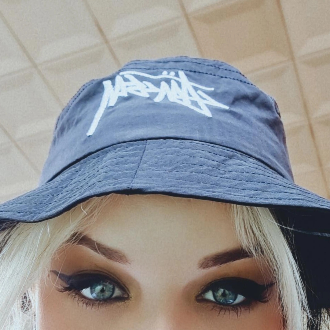 lx (@lxxoo) 님의 게시물 | KREAM