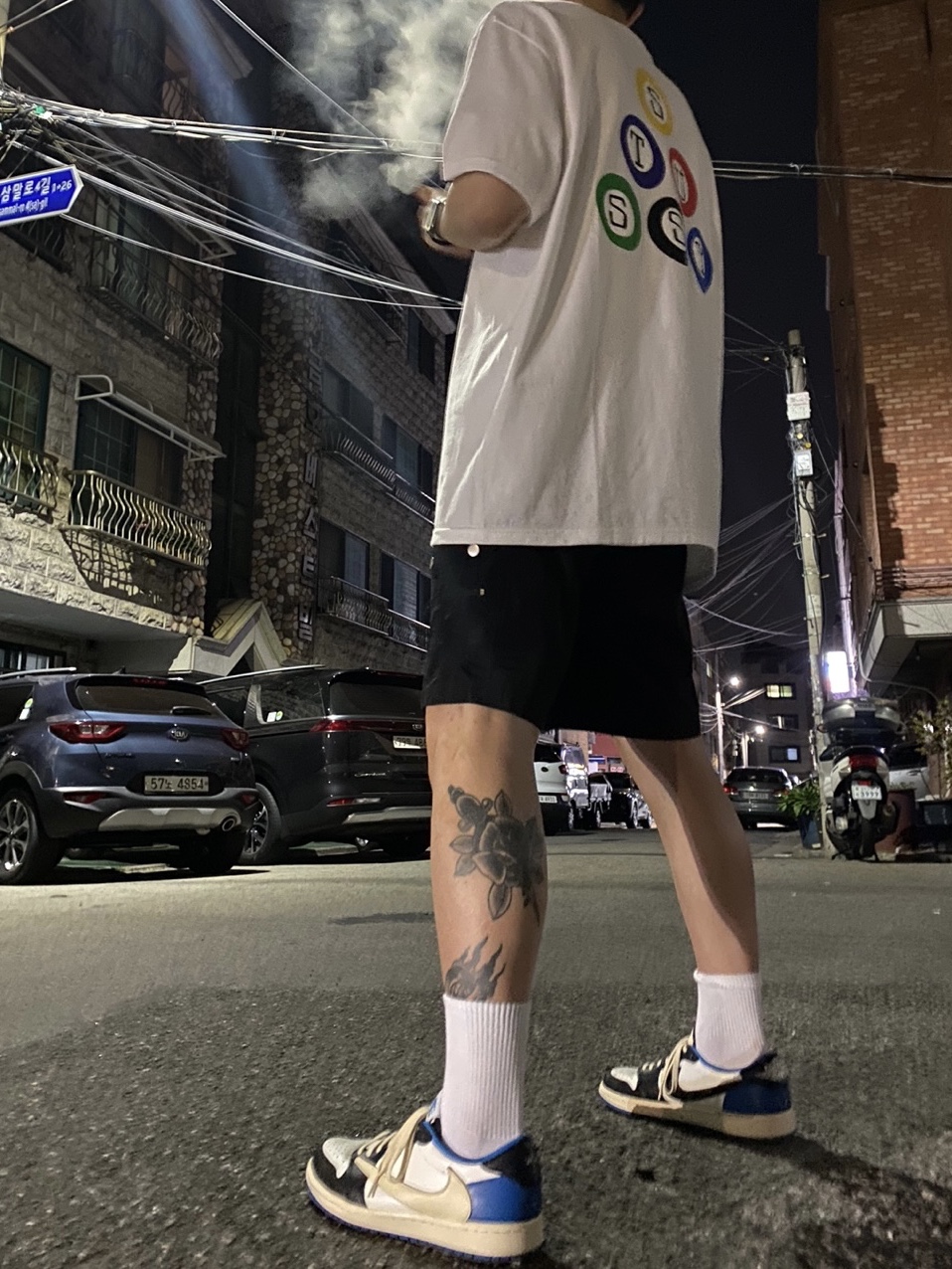 (@latenight) 님의 게시물 | KREAM