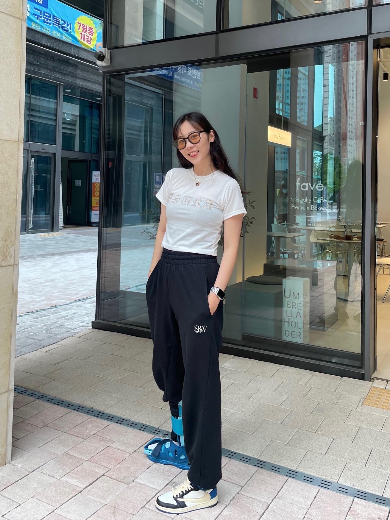 YENI ️彡 (@yeni_day) 님의 게시물 | KREAM