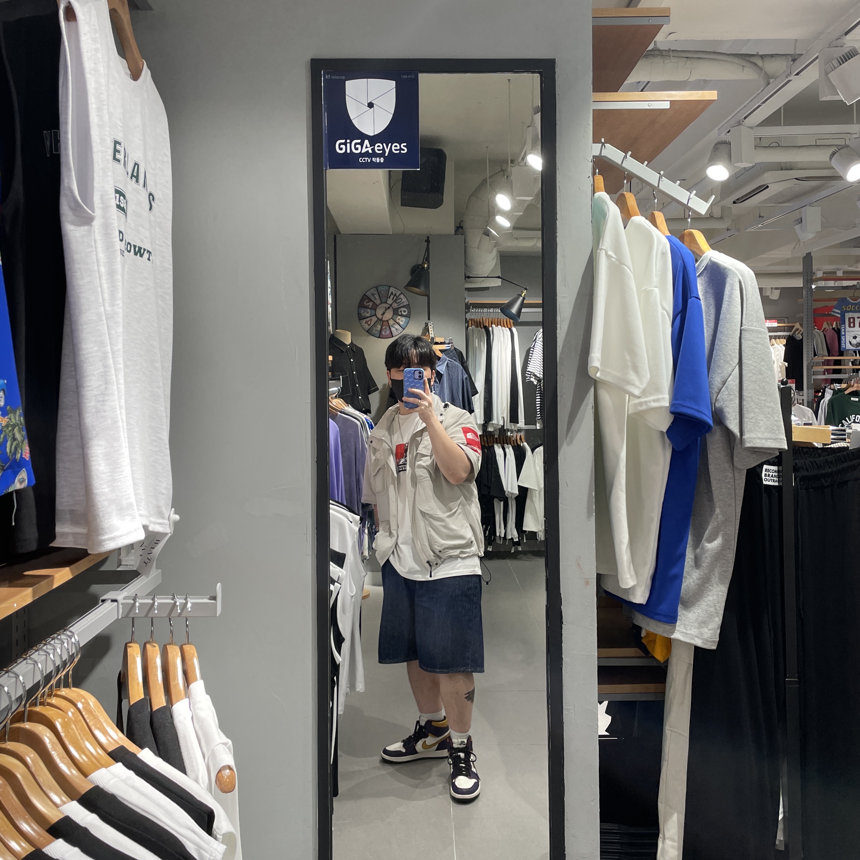 bjy0812 (@jaaay) 님의 게시물 | KREAM