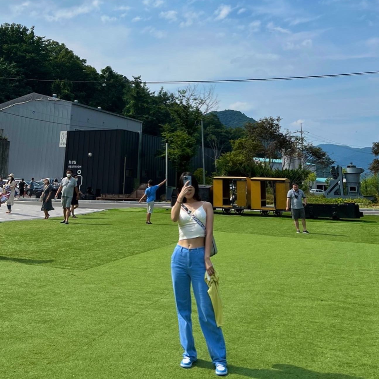 (@168__52__) 님의 게시물 | KREAM