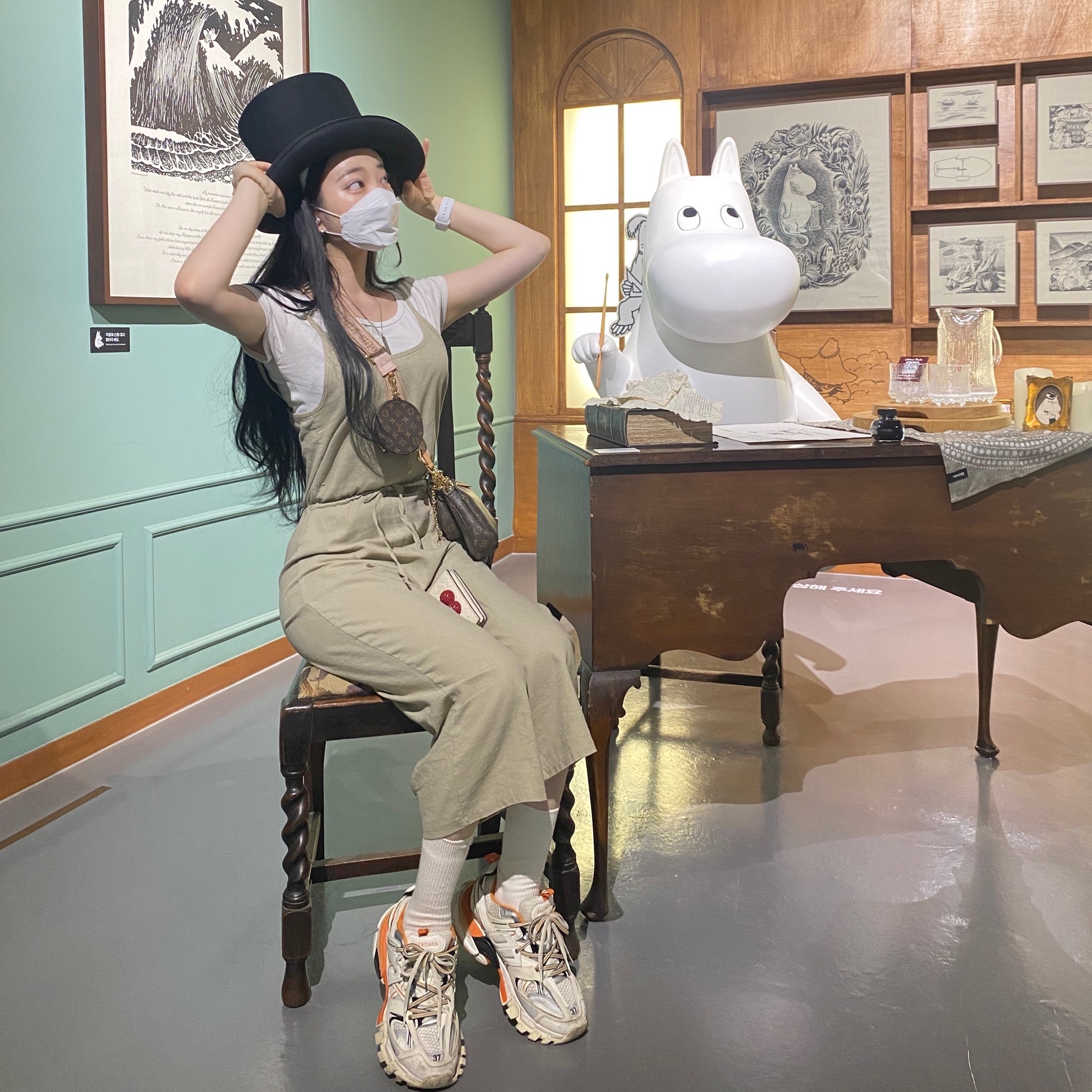 김무민 (@moominni) 님의 게시물 | KREAM