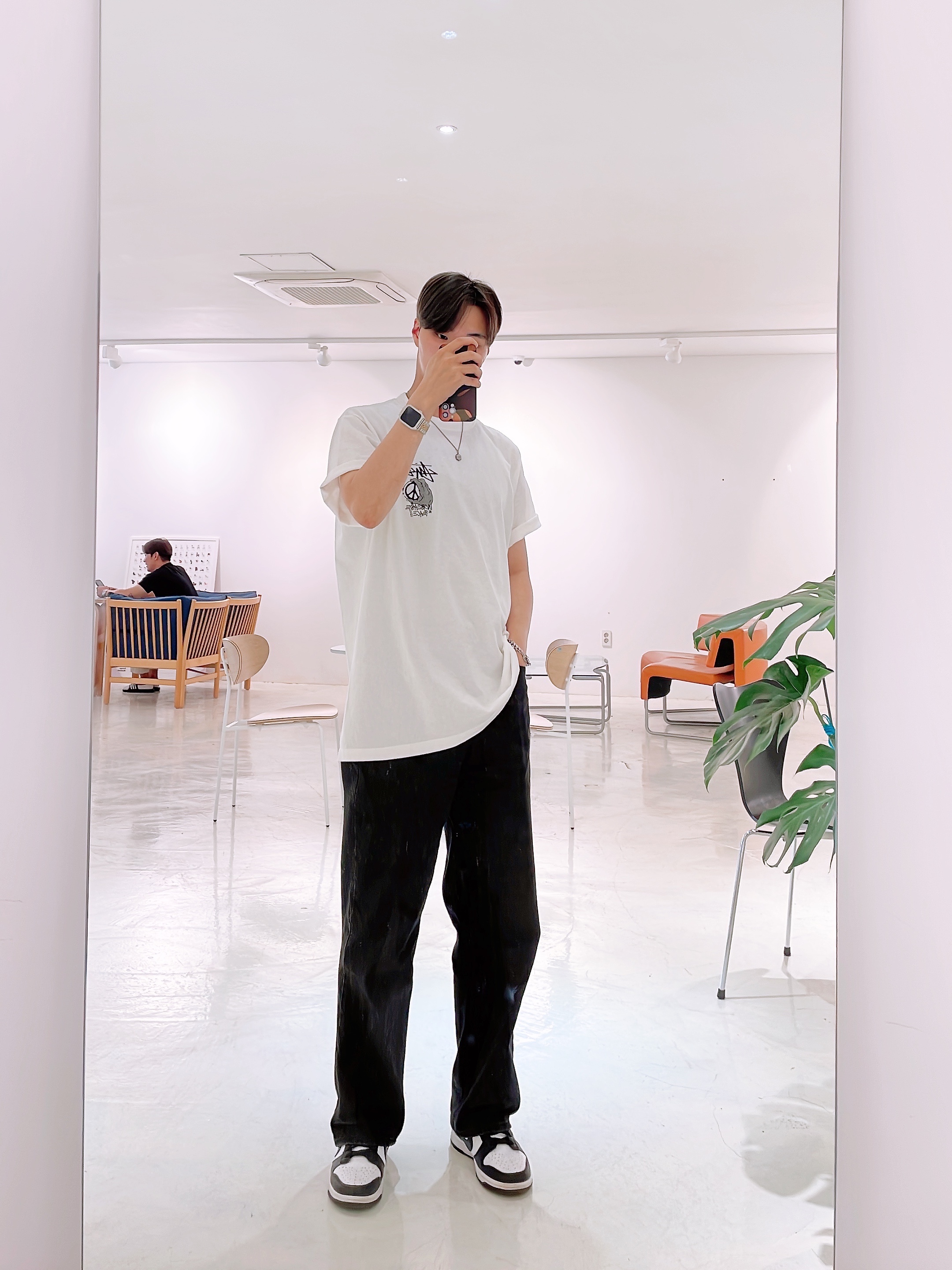 지훈 / 32 (@jihoon92) 님의 게시물 | KREAM