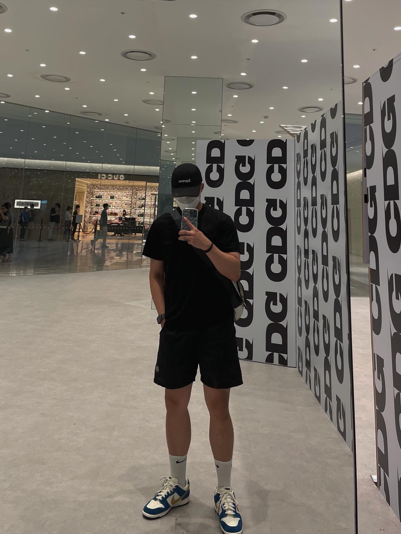 버미 (@_beomy) 님의 게시물 | KREAM