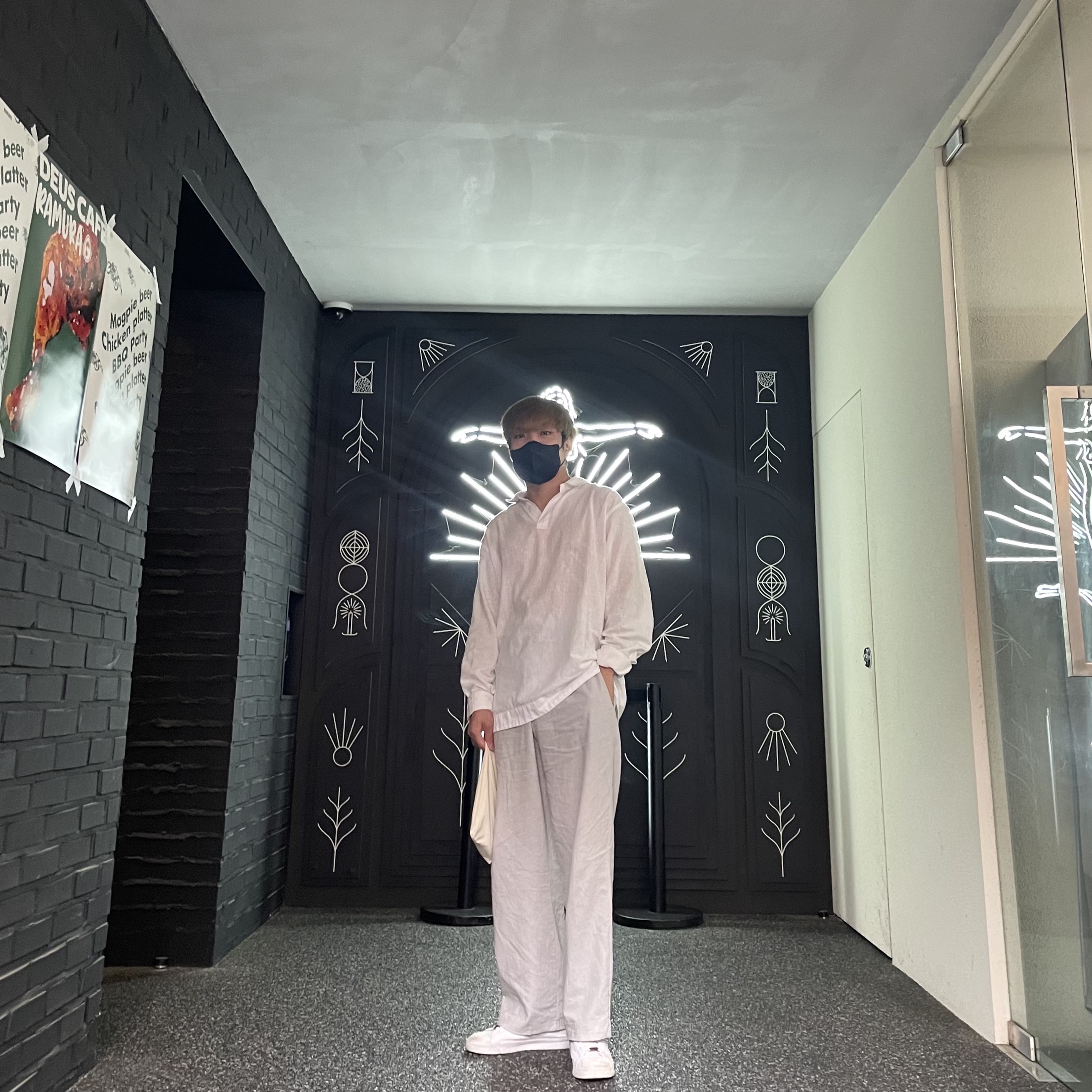 (@invade_jh) 님의 게시물 | KREAM