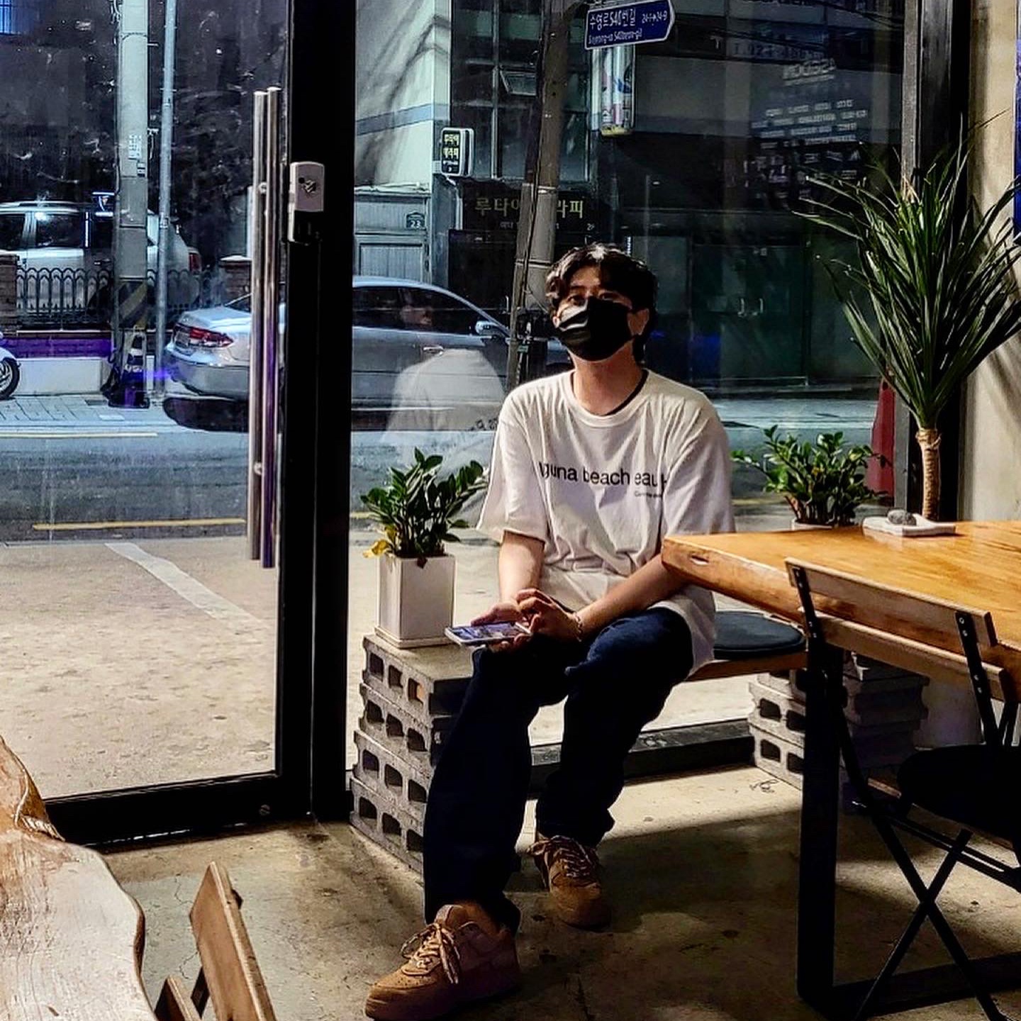 윤두환 (@doo_thless) 님의 게시물 | KREAM