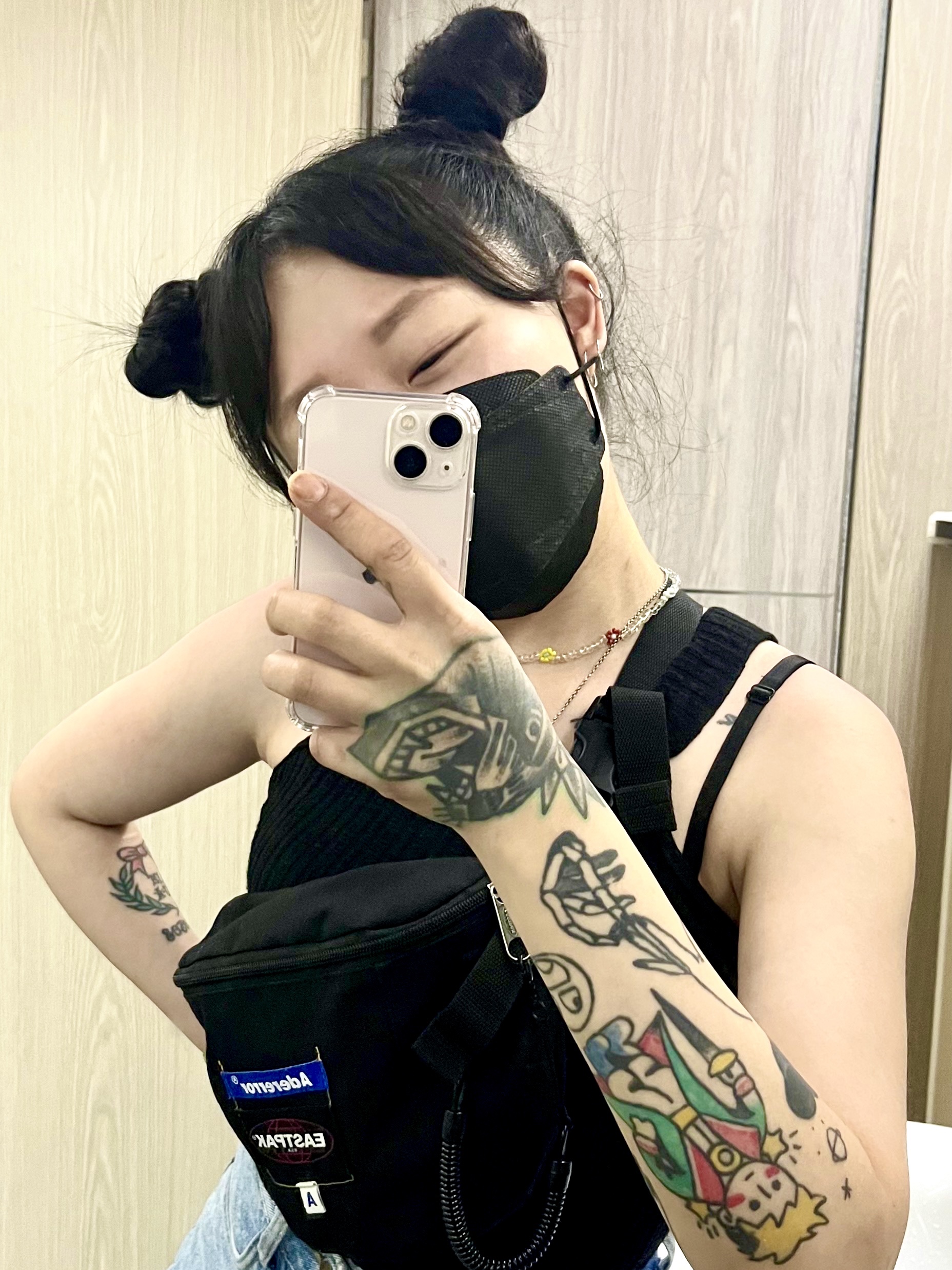 우갸미 (@woo__be_be) 님의 게시물 | KREAM