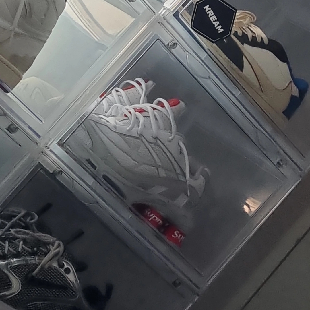 dnwpgus18 (@woo_jea) 님의 게시물 | KREAM