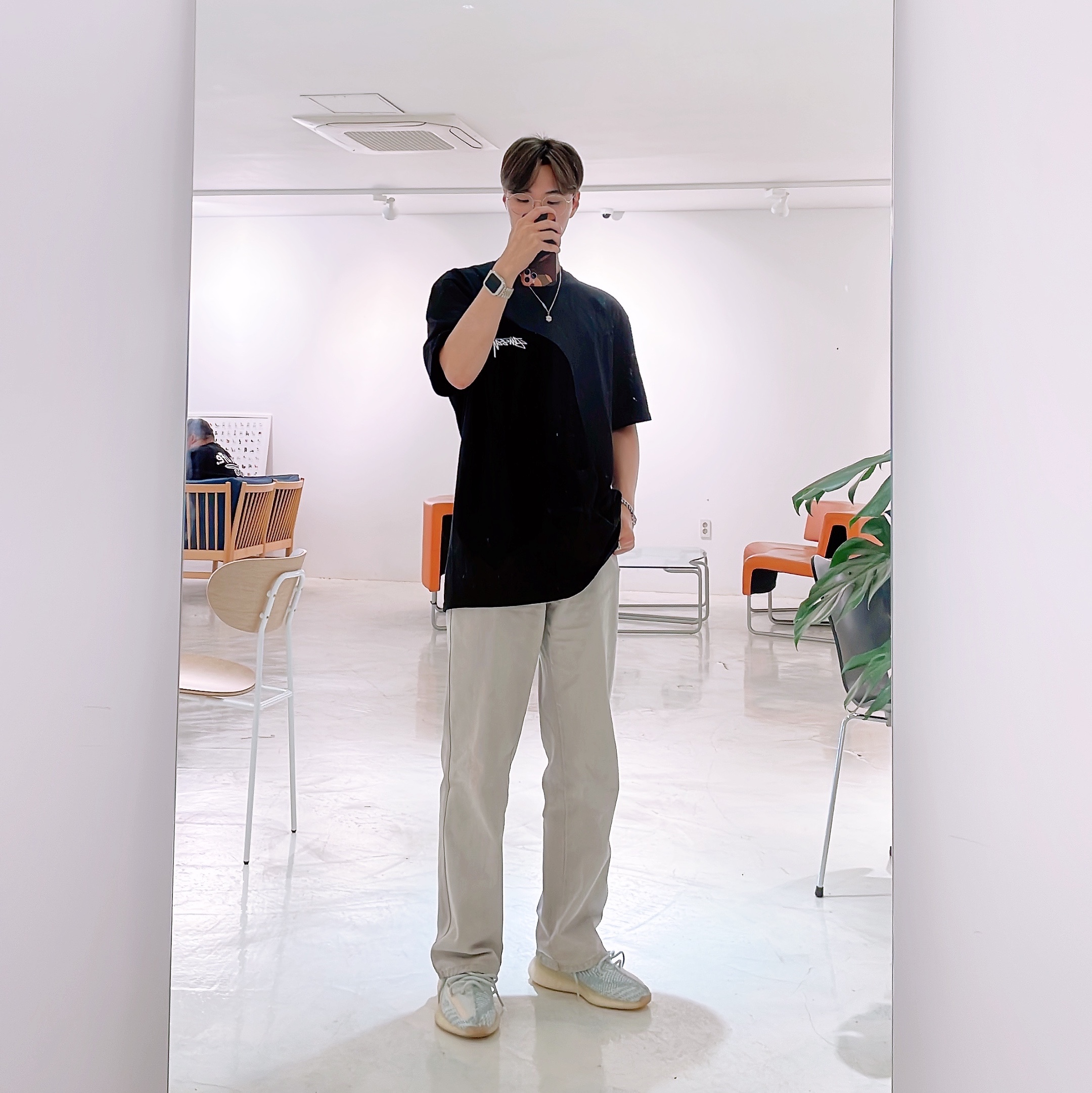 지훈 / 32 (@jihoon92) 님의 게시물 | KREAM