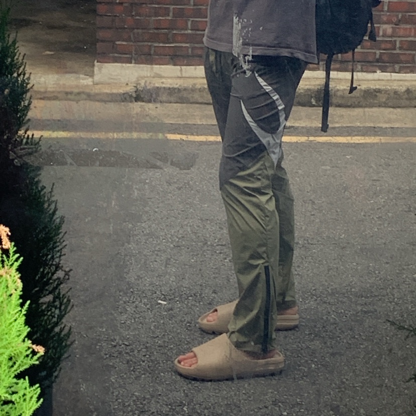 (@wavythewavy) 님의 게시물 | KREAM