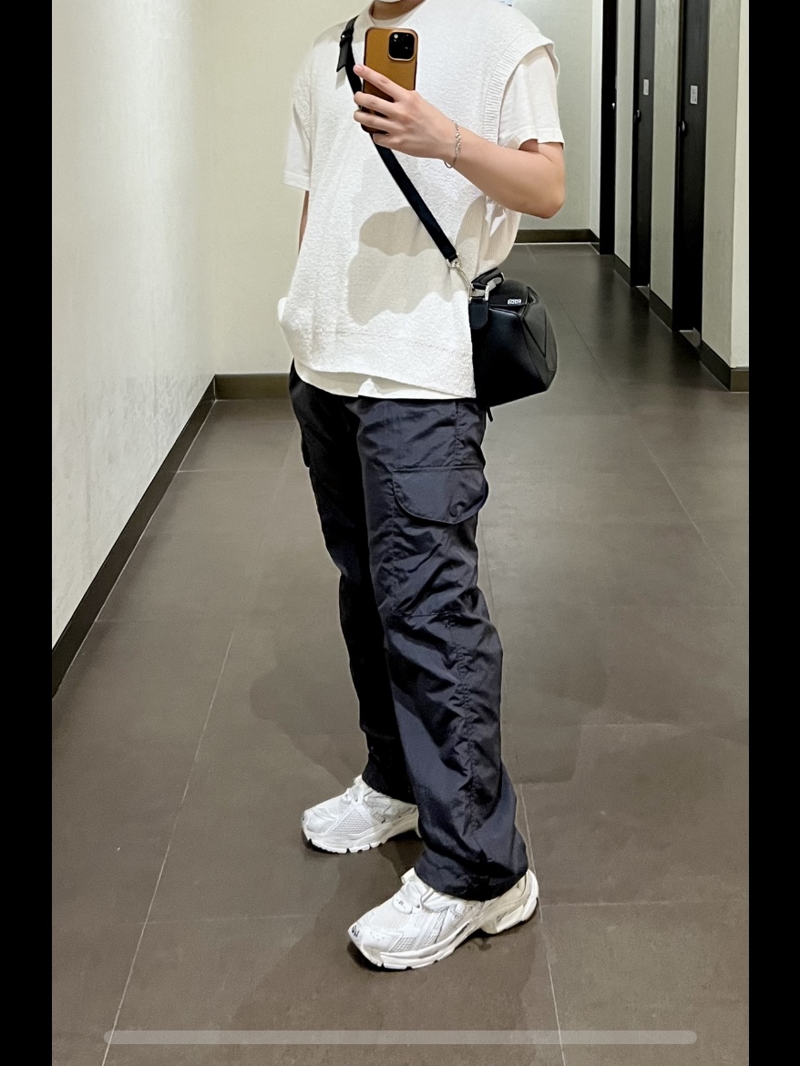 (@greatoms) 님의 게시물 | KREAM