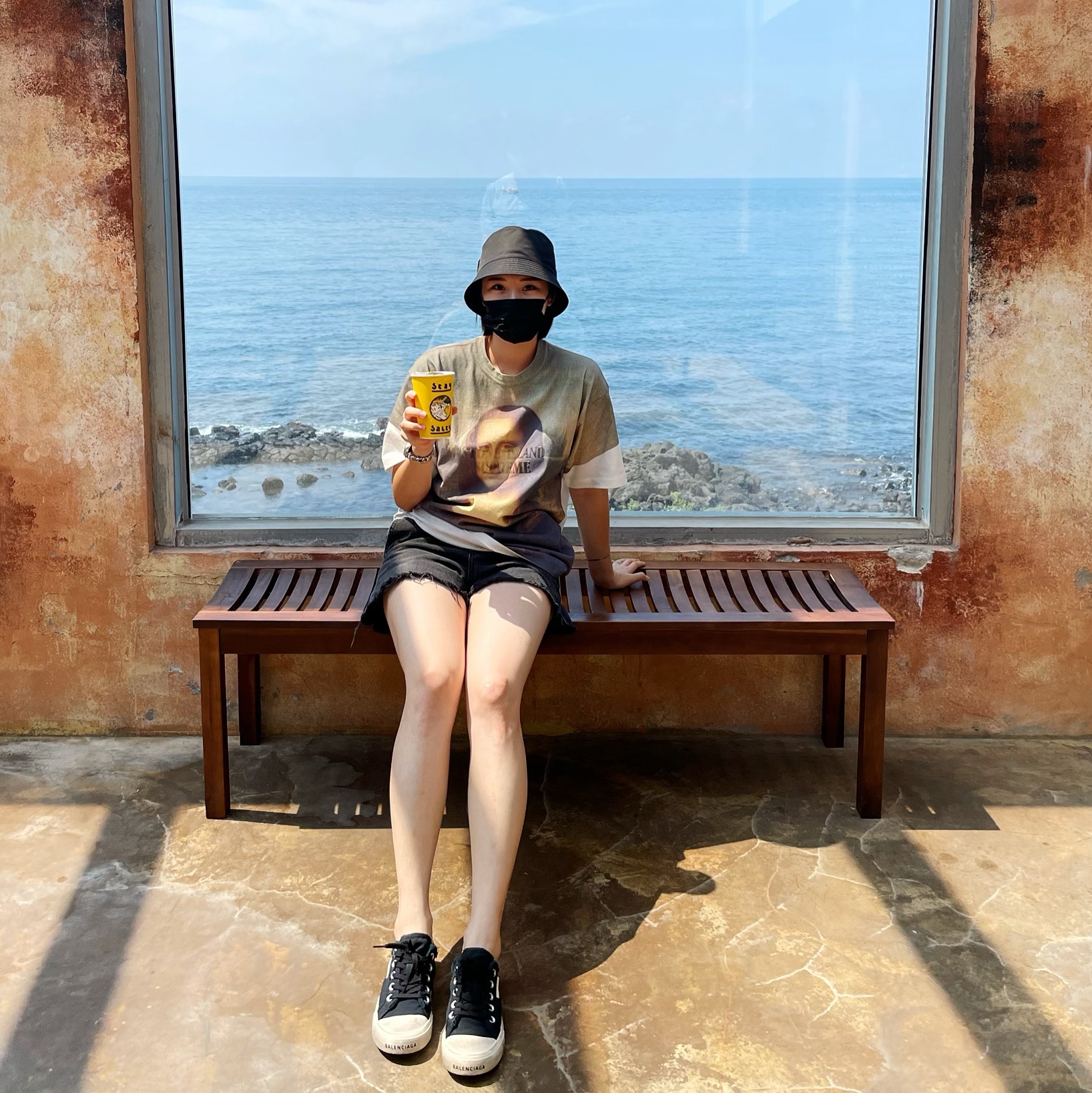 아리 (@ar_s2) 님의 게시물 | KREAM