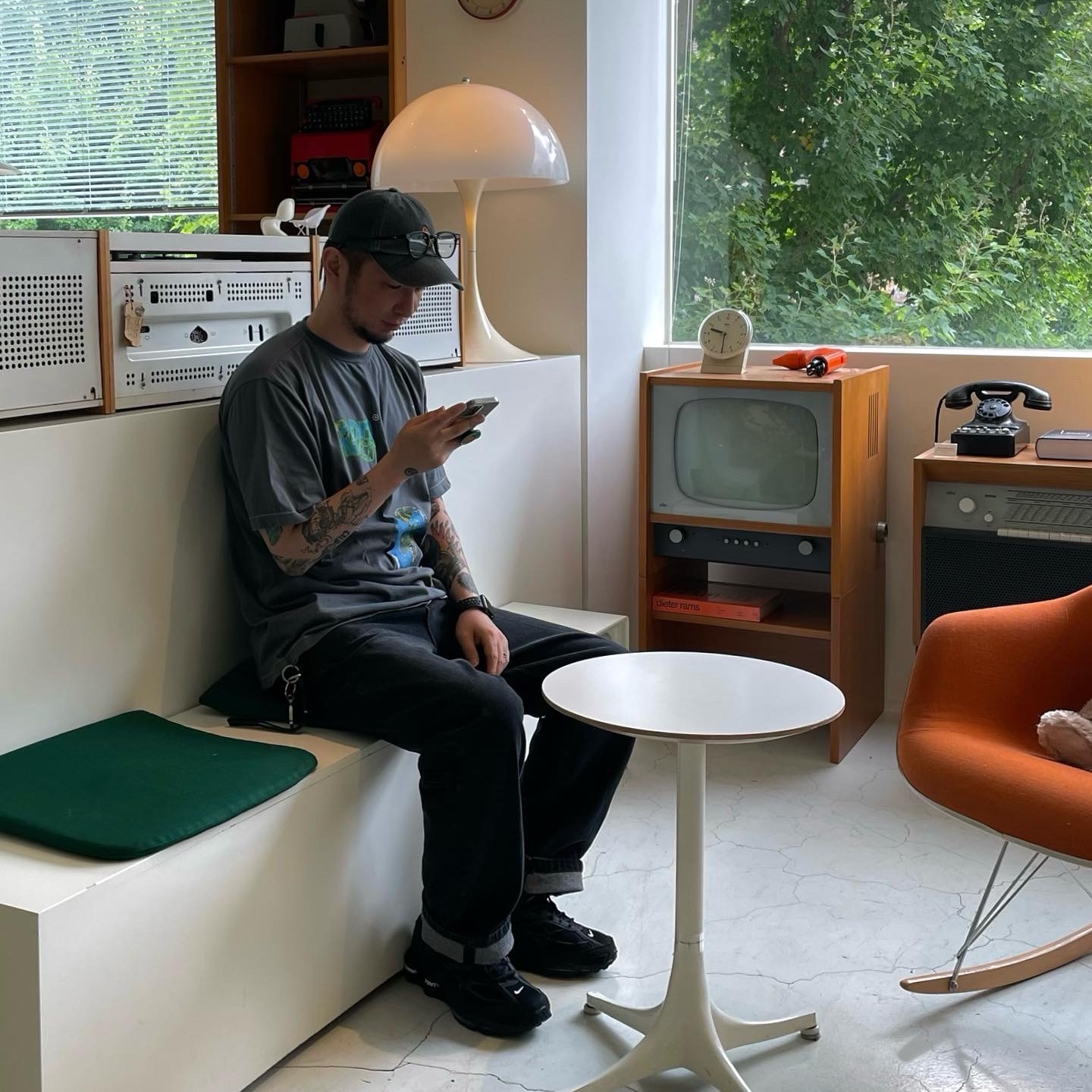 이면빈 (@imb03) 님의 게시물 | KREAM