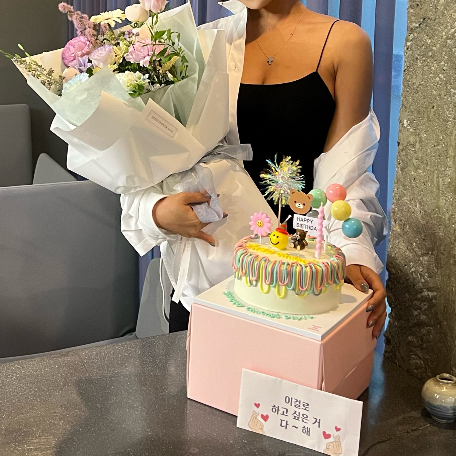 챙🩵🪽 (@vive_atelier) 님의 게시물 | KREAM