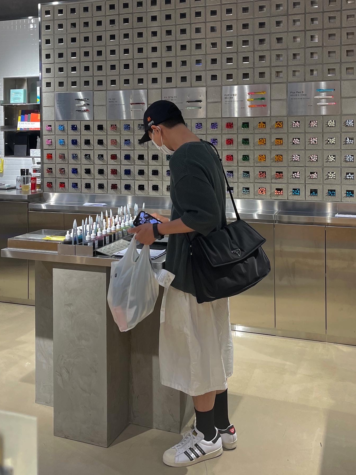 (@_keemsh) 님의 게시물 | KREAM