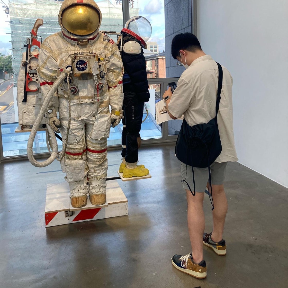 지똥 (@zi_ddong_) 님의 게시물 | KREAM