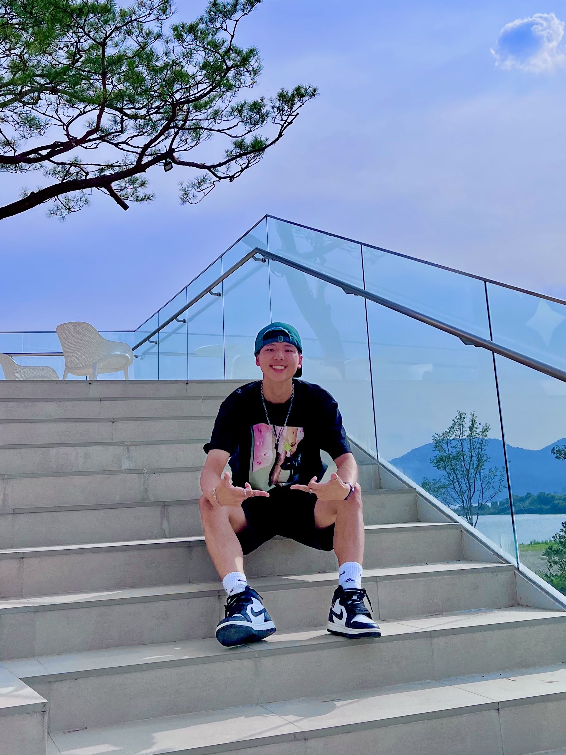 ️🌏 (@practica.lly) 님의 게시물 | KREAM