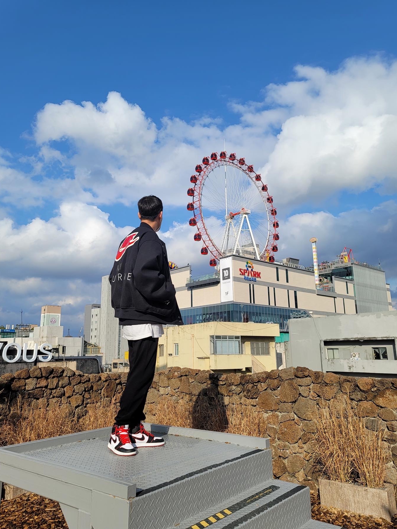 굳셀 건 넓을 호 (@thisis_ho) 님의 게시물 | KREAM