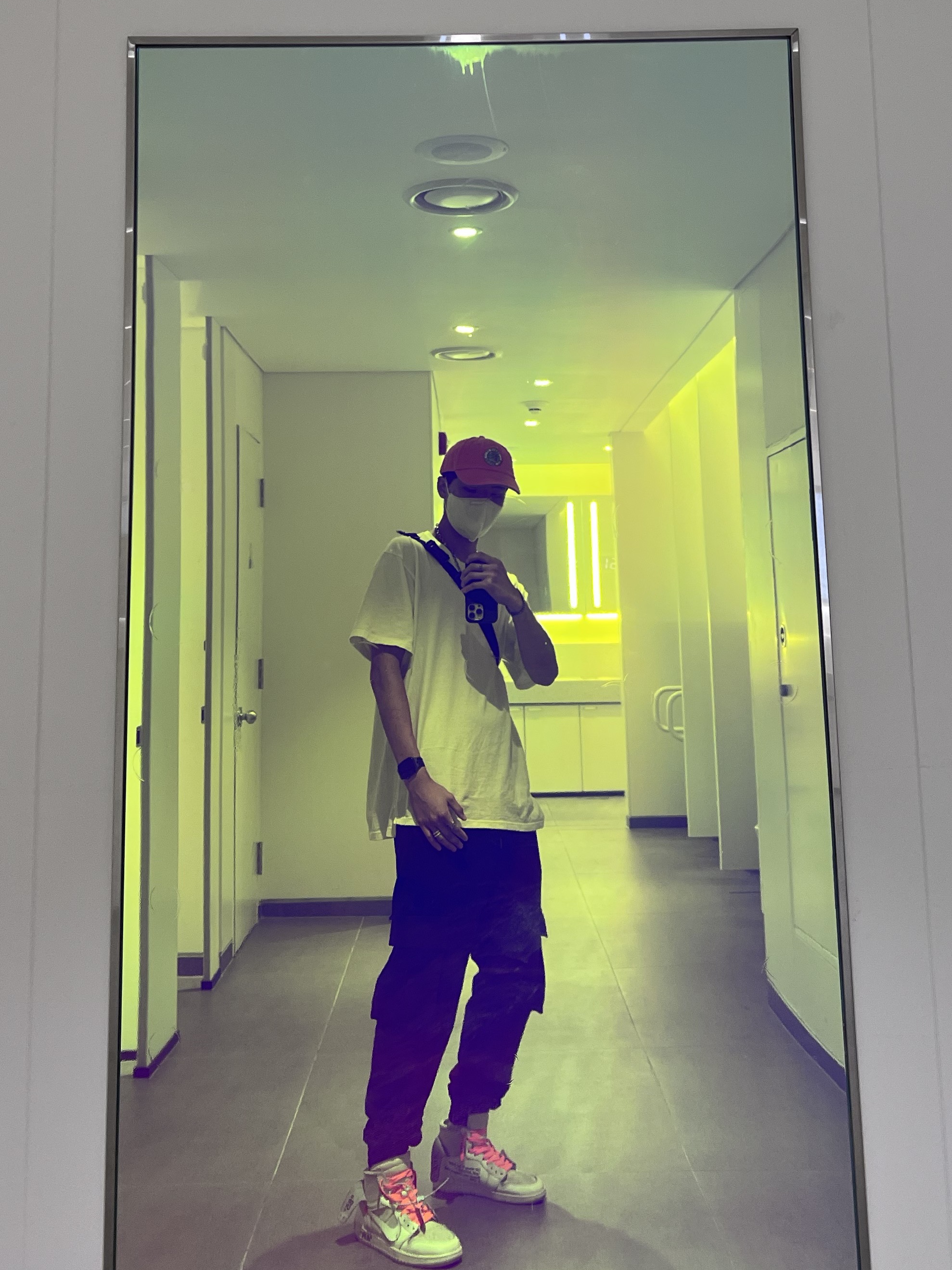 ️🌏 (@practica.lly) 님의 게시물 | KREAM