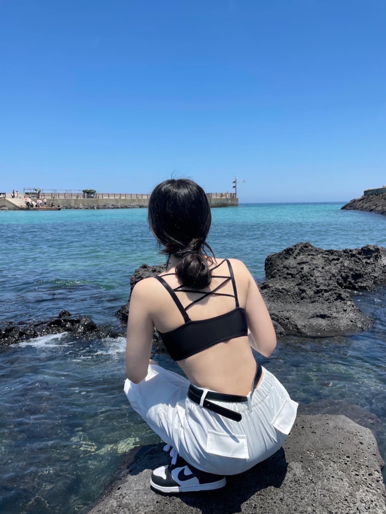 율희 (@niuuyh) 님의 게시물 | KREAM