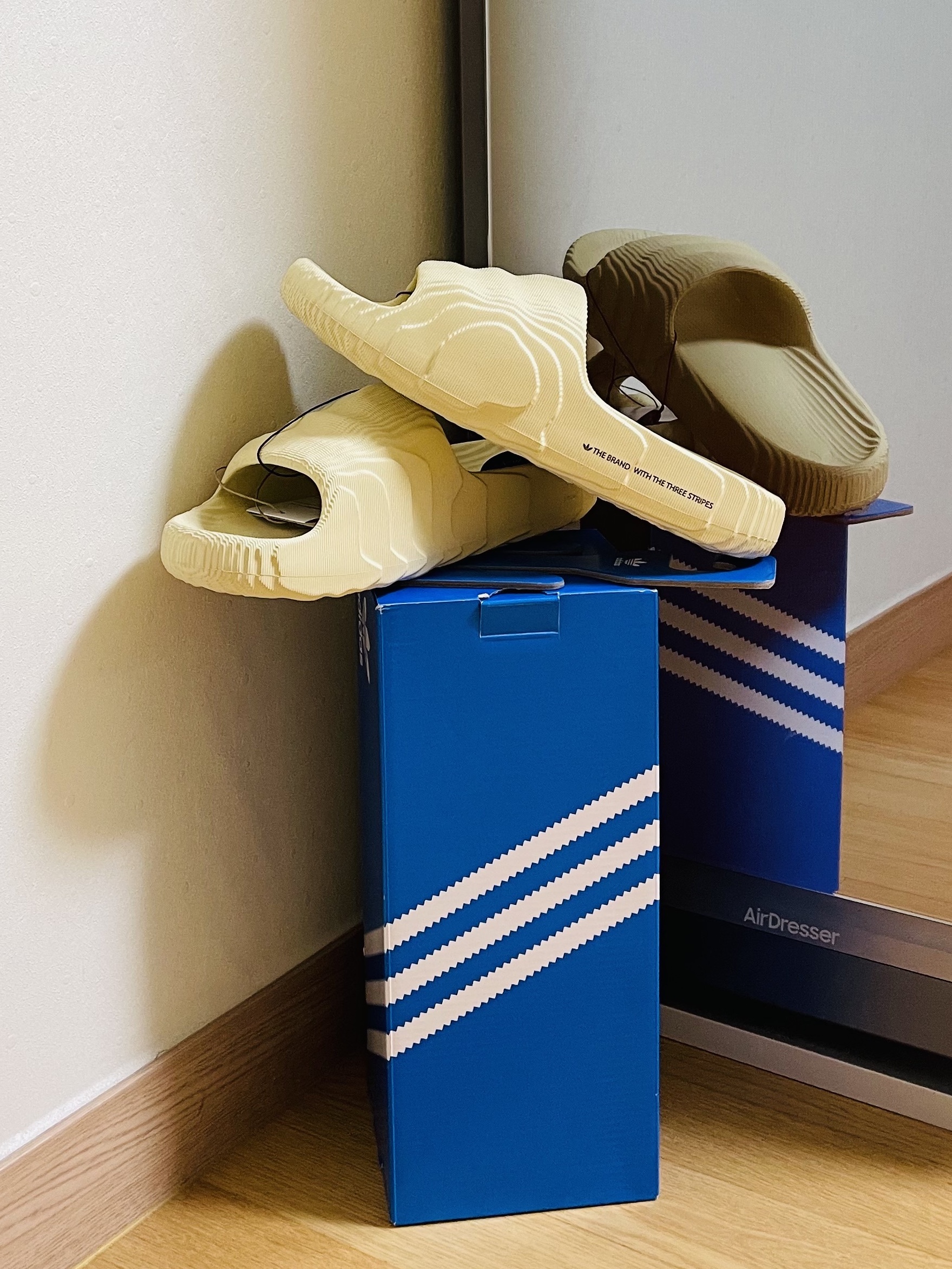 리레이스 (@rerace) 님의 게시물 | KREAM