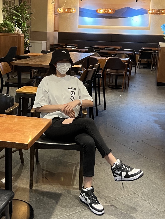 (@uu_love) 님의 게시물 | KREAM