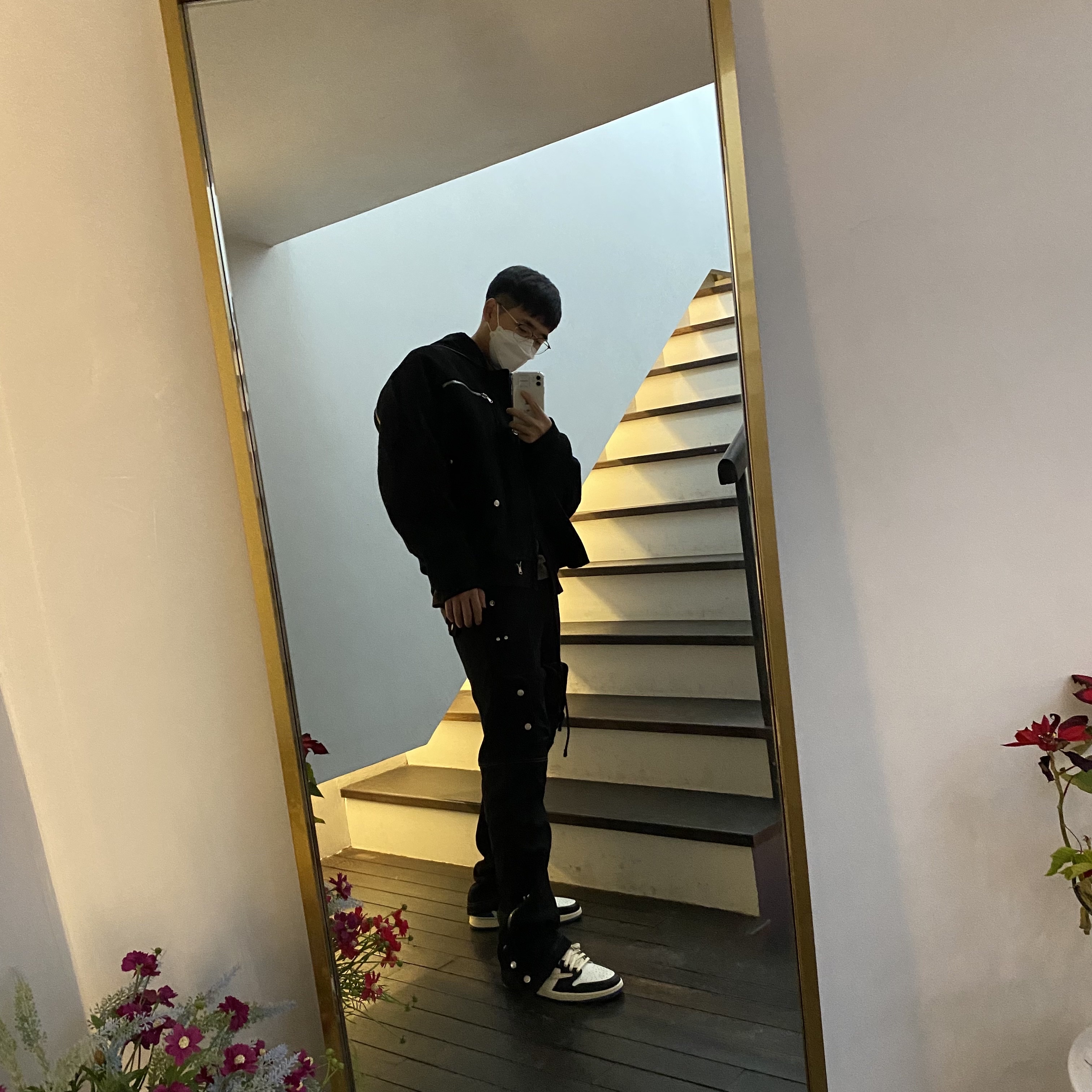 Jay (@farfromwhat) 님의 게시물 | KREAM