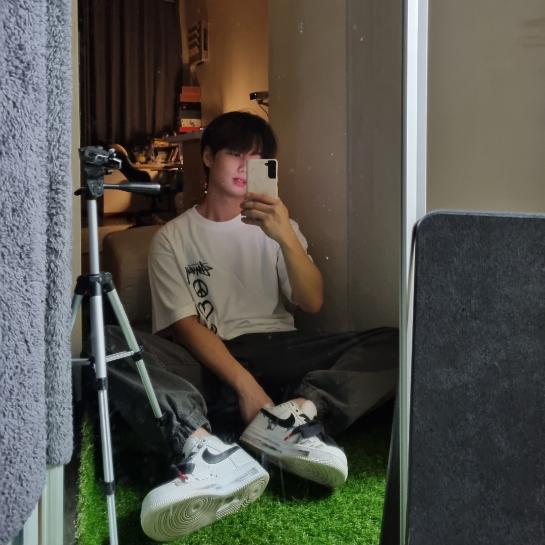 J_ (@kpro001) 님의 게시물 | KREAM