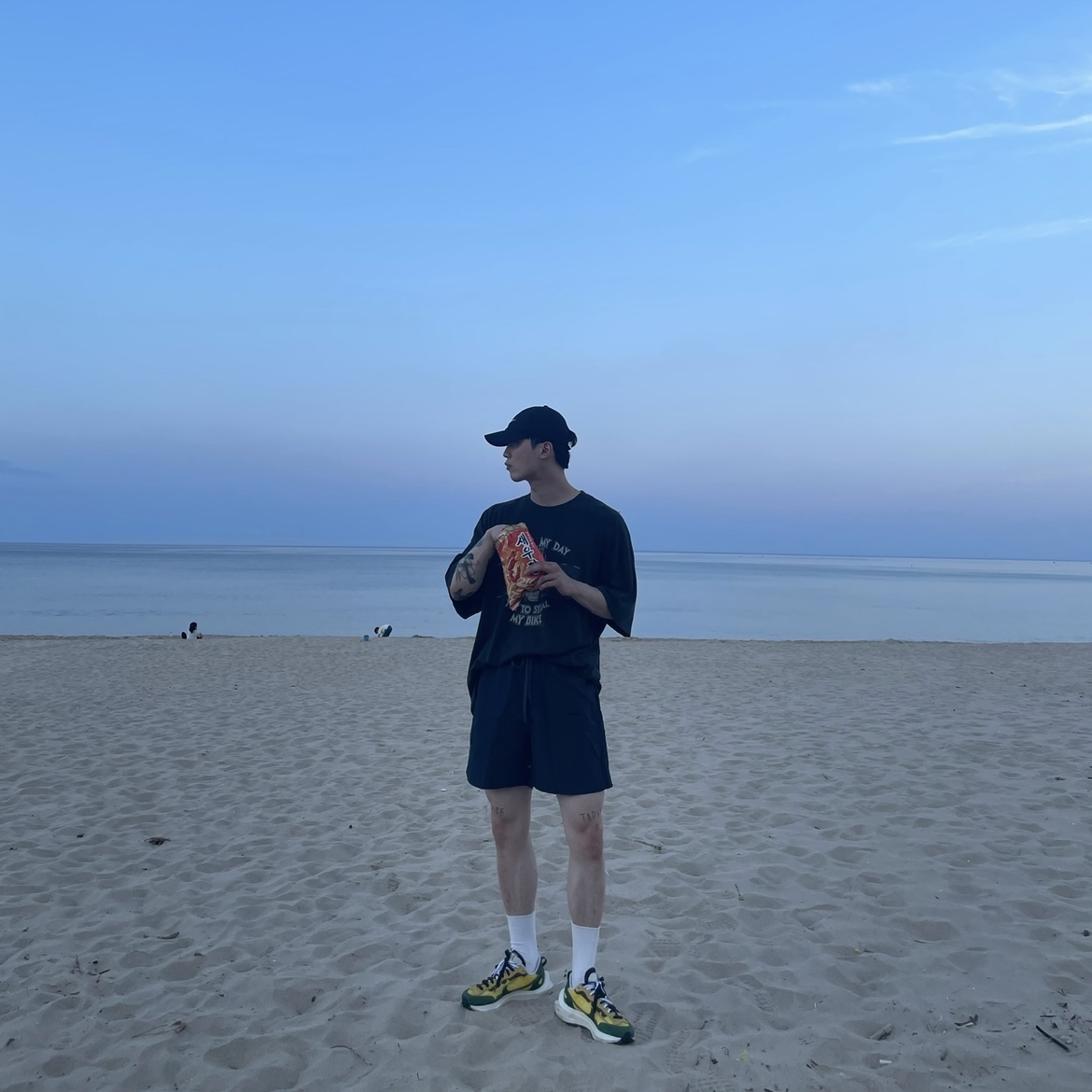 왘케이 (@182__.zz) 님의 게시물 | KREAM