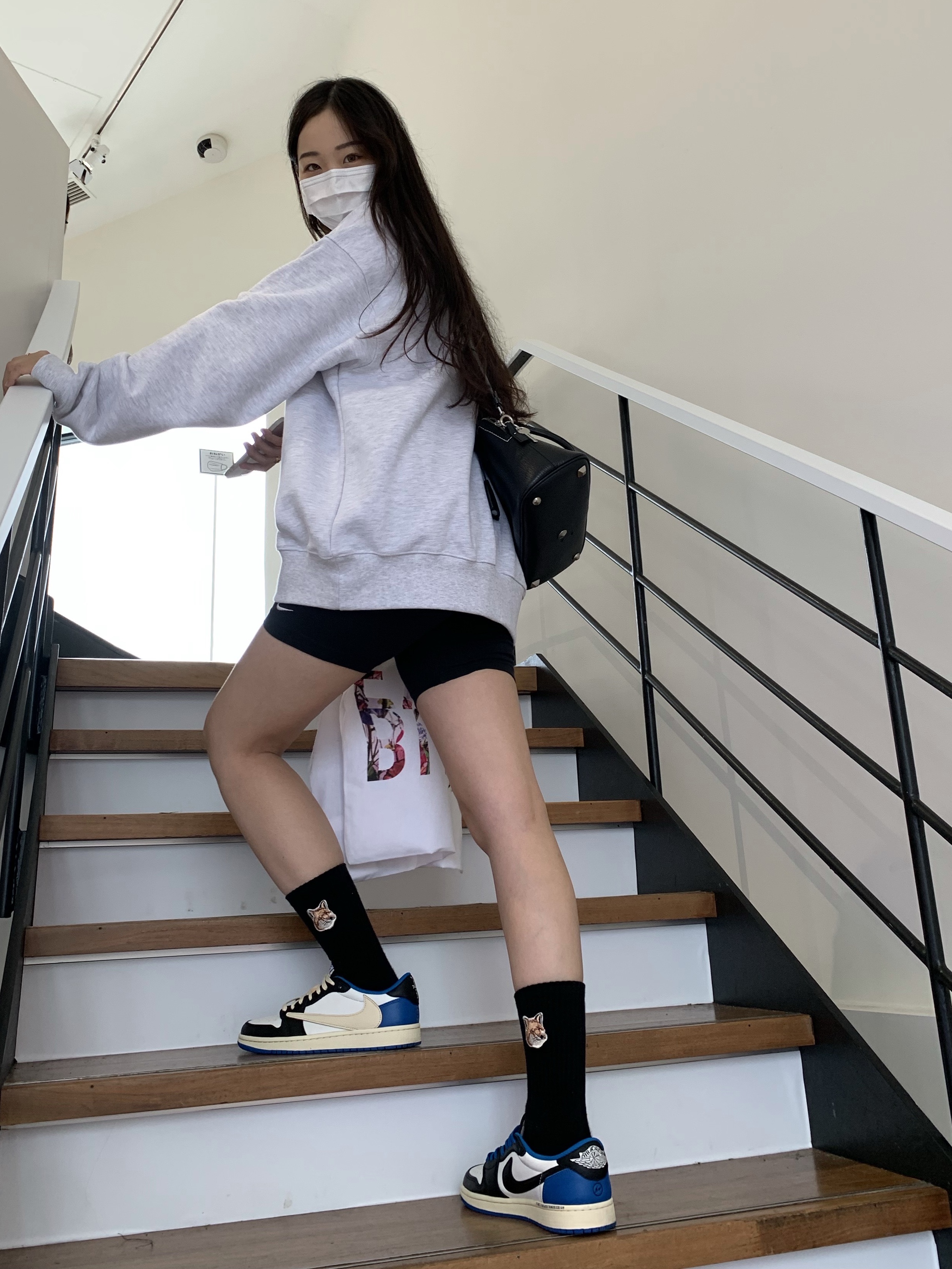 YENI ️彡 (@yeni_day) 님의 게시물 | KREAM