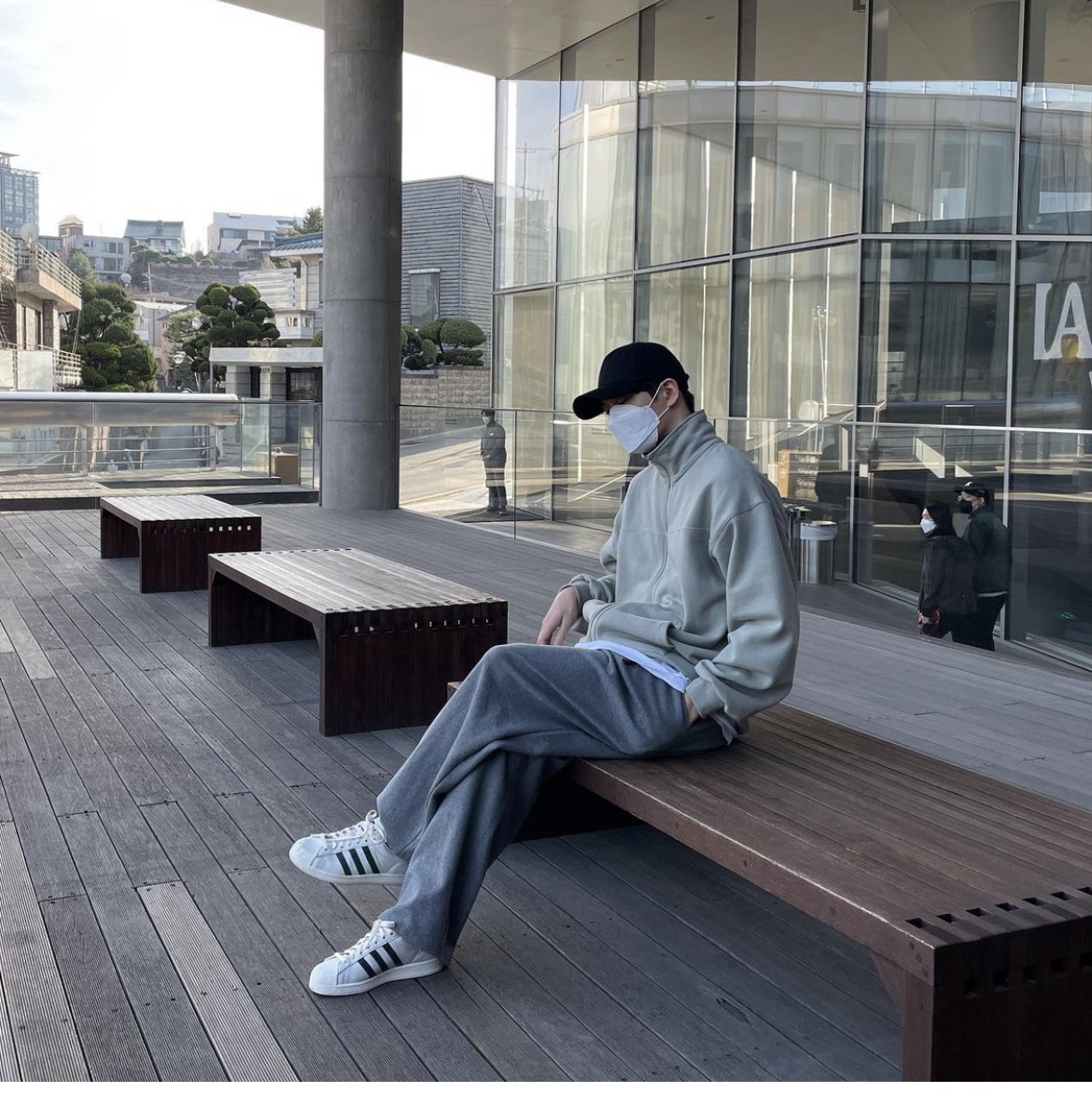 KSLim (@benbenben) 님의 게시물 | KREAM