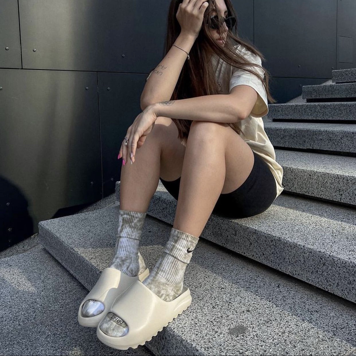 Video artist (@125iso) 님의 게시물 | KREAM