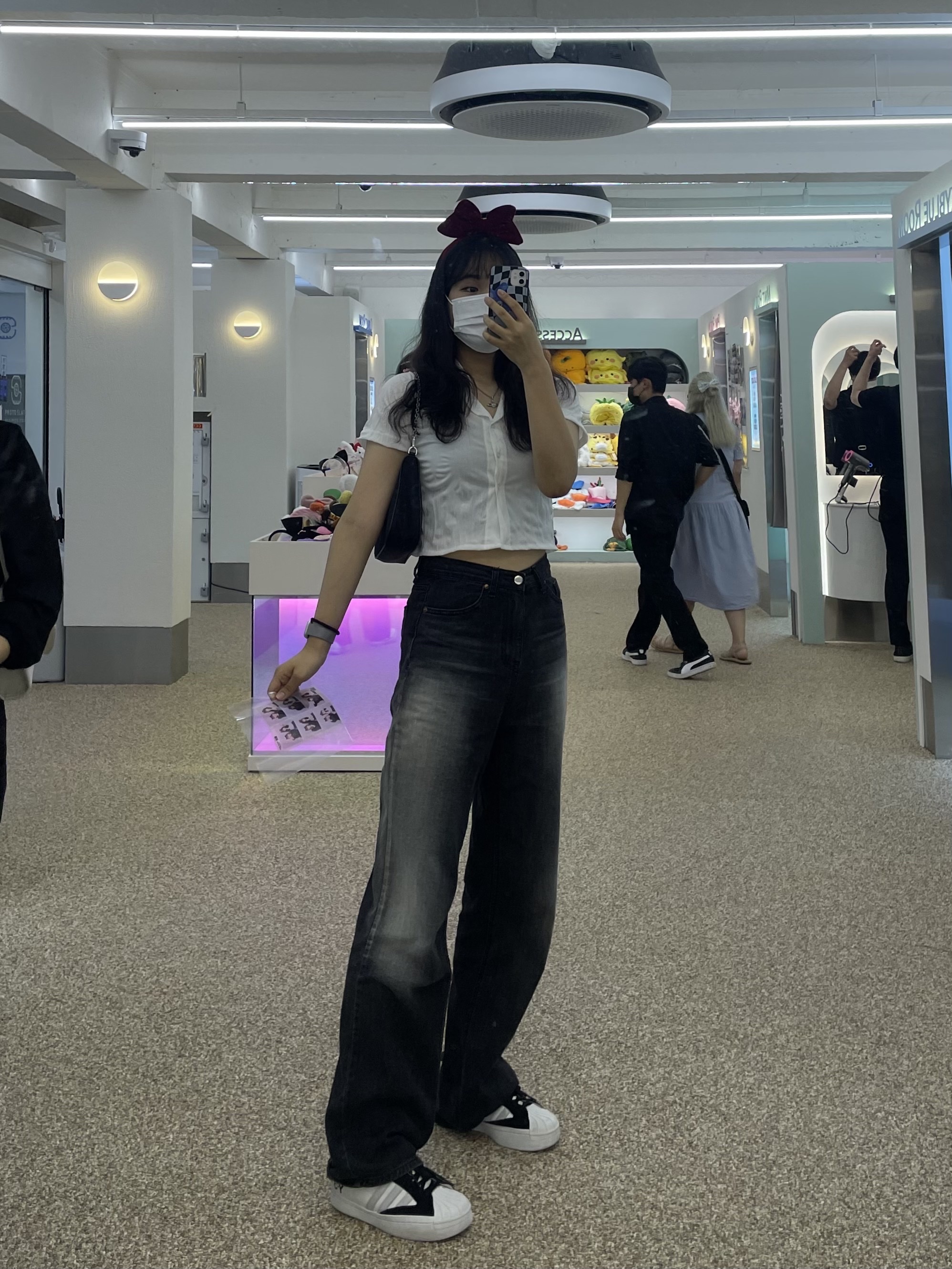 쩨서딘 (@seo._.jini) 님의 게시물 | KREAM