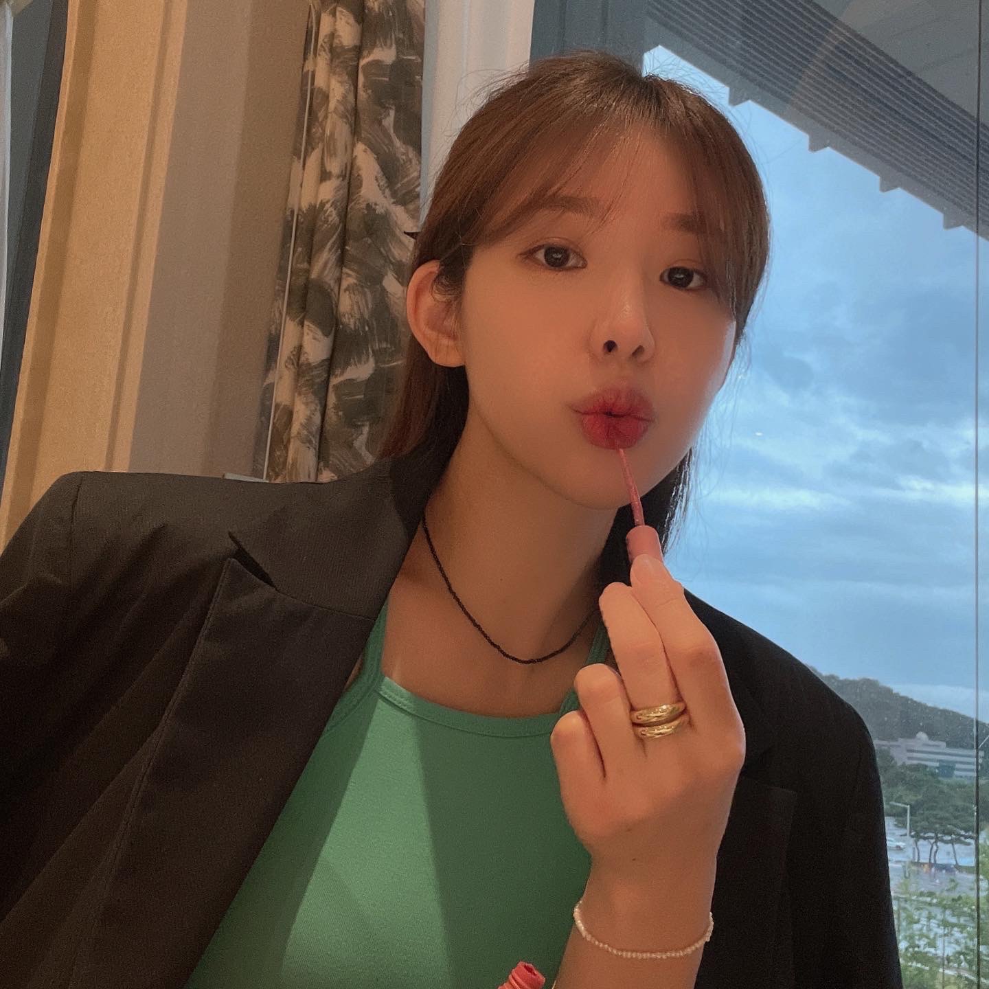 실버컴퍼니 (@cho_silver) 님의 게시물 | KREAM