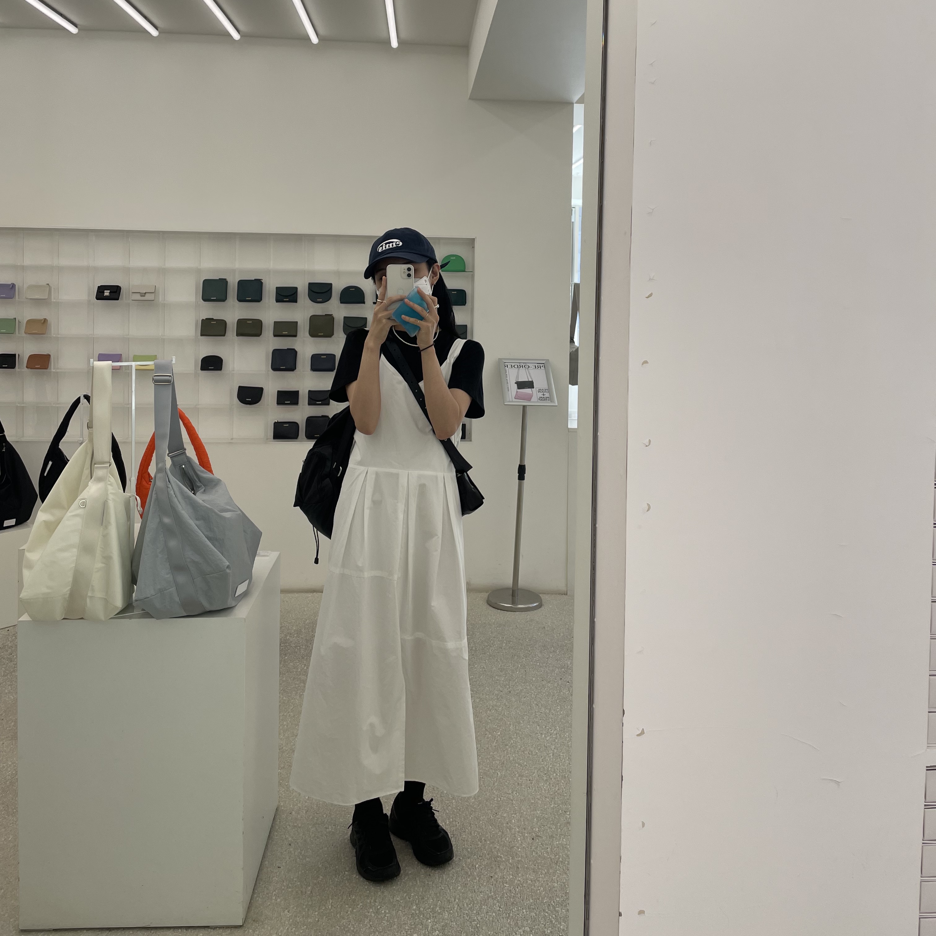 유담 (@udam_) 님의 게시물 | KREAM