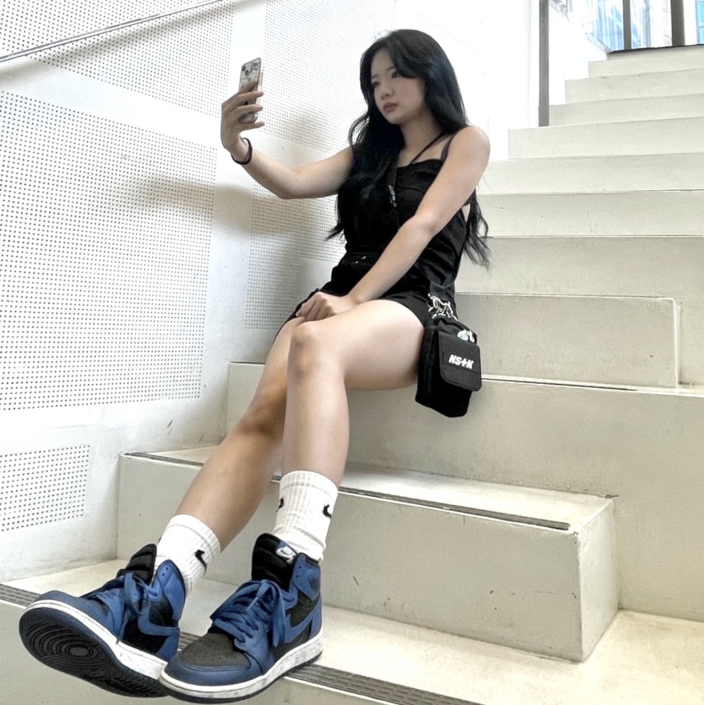 jiyul1509 (@yul_mu_cha) 님의 게시물 | KREAM