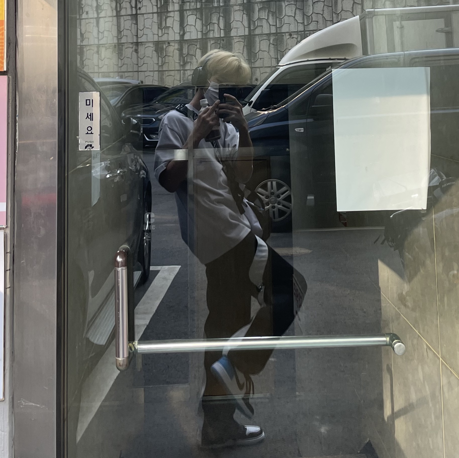 정대호 (@gillust) 님의 게시물 | KREAM