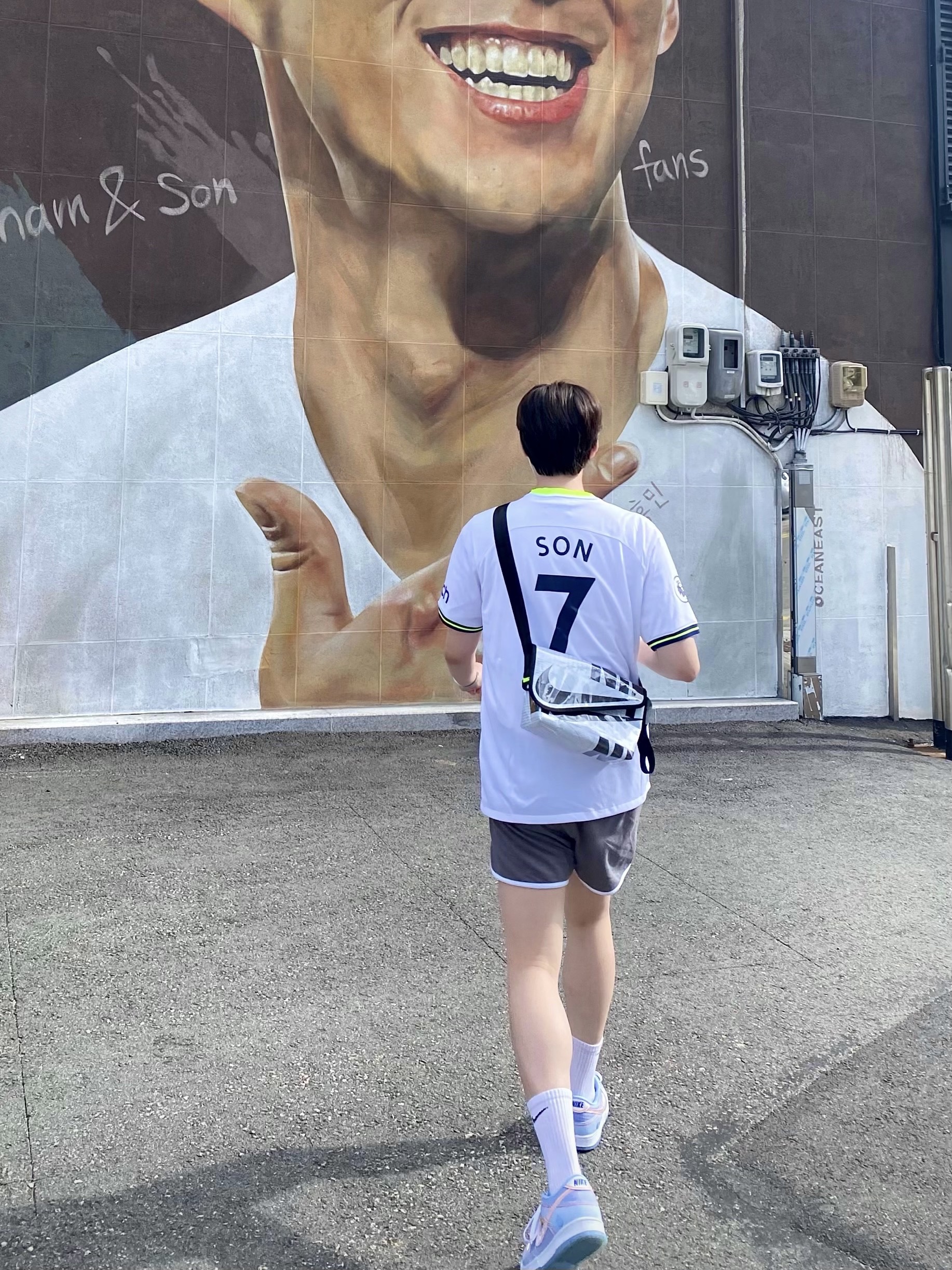 @𝙜𝙠𝙖𝙬𝙡𝙜𝙣𝙨(𝙎𝙝... (@gkawlgns) 님의 게시물 | KREAM