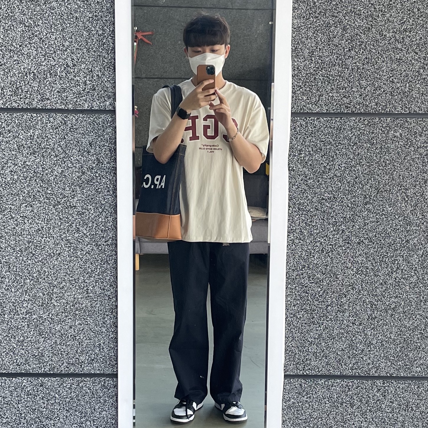 hang9393 (@geon_xx) 님의 게시물 | KREAM