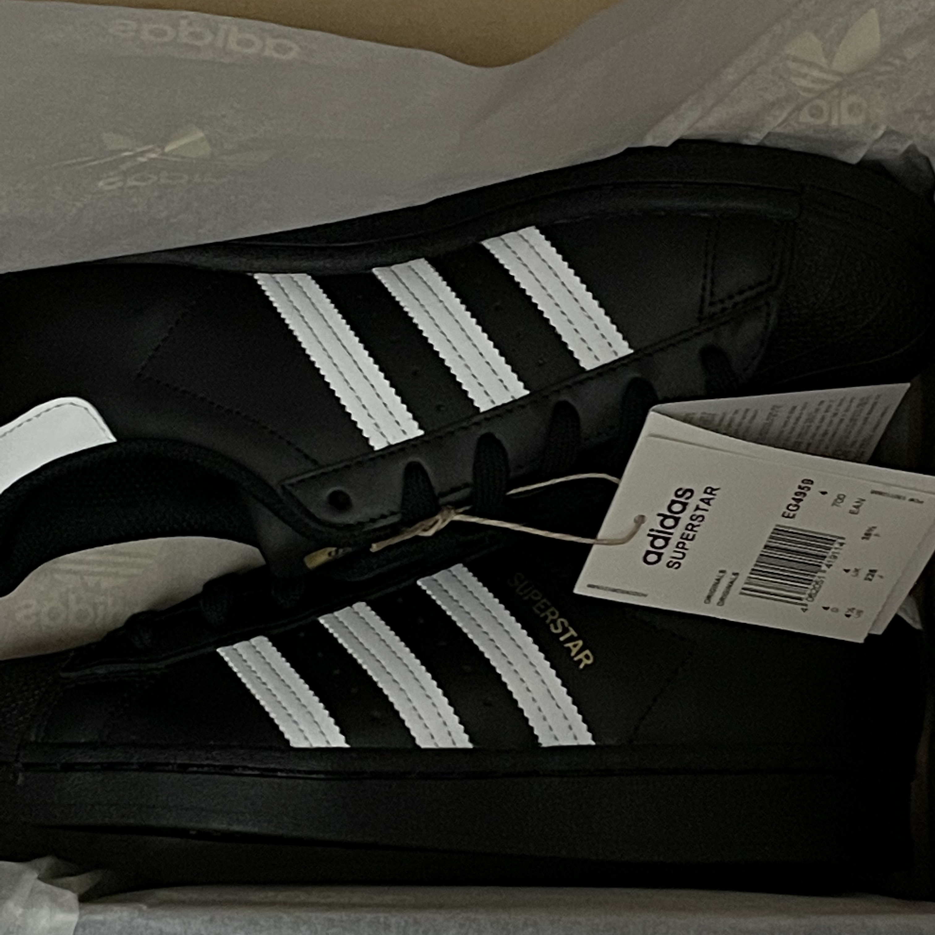 유담 (@udam_) 님의 게시물 | KREAM