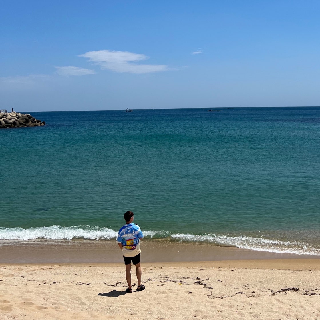 IAB Studio x Guess Mi... STYLE | KREAM