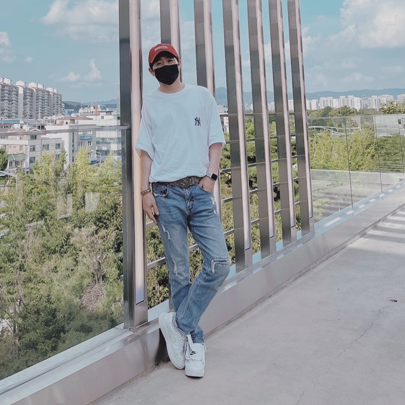 쿠니쿠니 (@electrickun) 님의 게시물 | KREAM