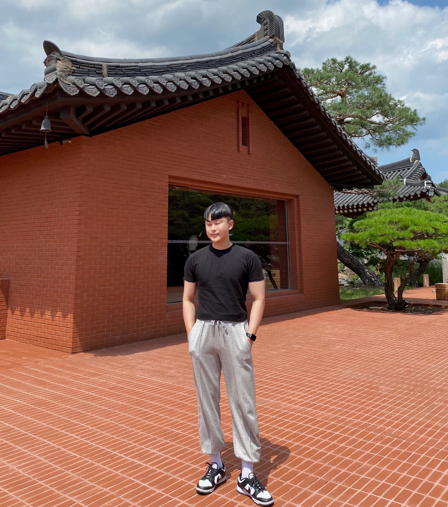 정팔 (@jung8) 님의 게시물 | KREAM