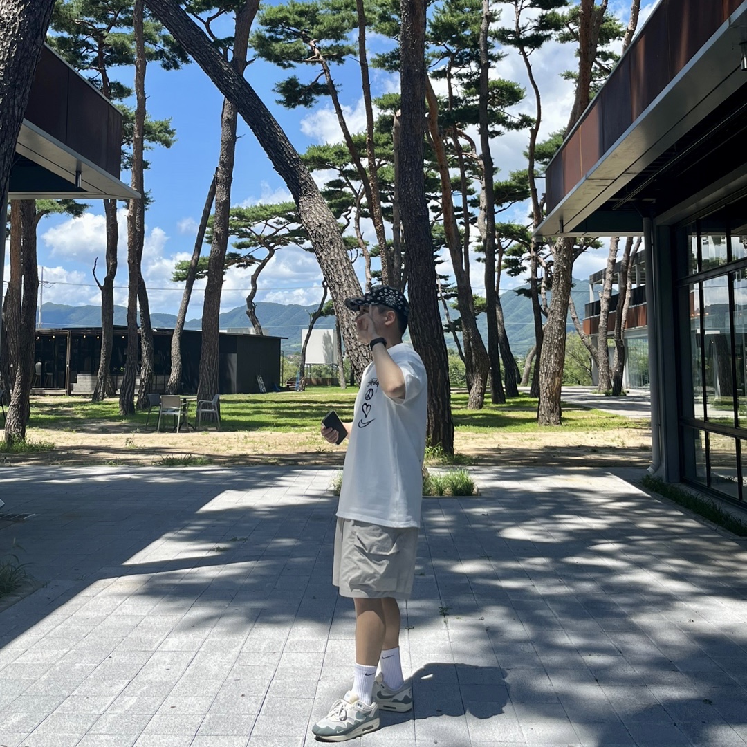 instagram @s... (@seok_kkkk) 님의 게시물 | KREAM