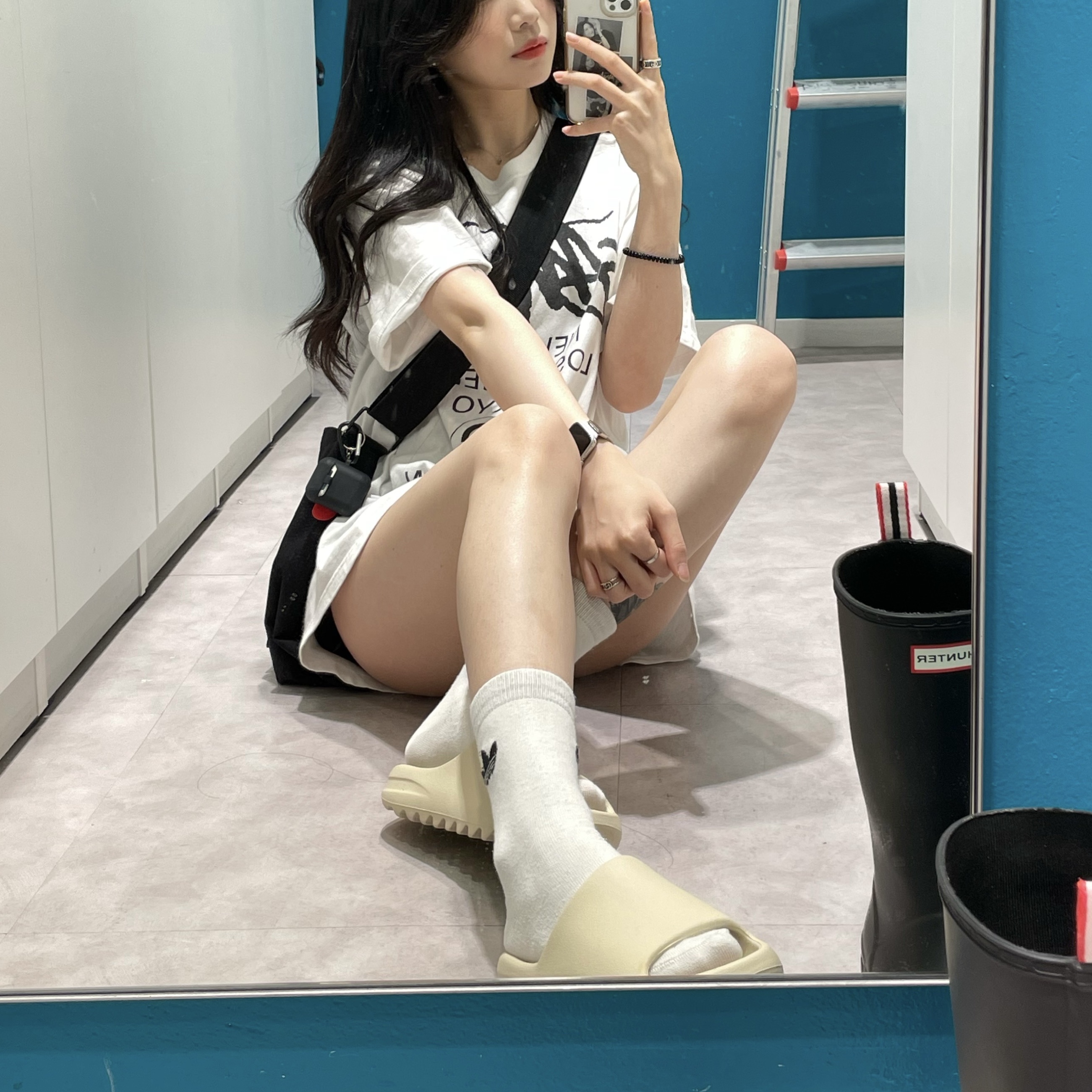 횾인 (@j.2e_) 님의 게시물 | KREAM