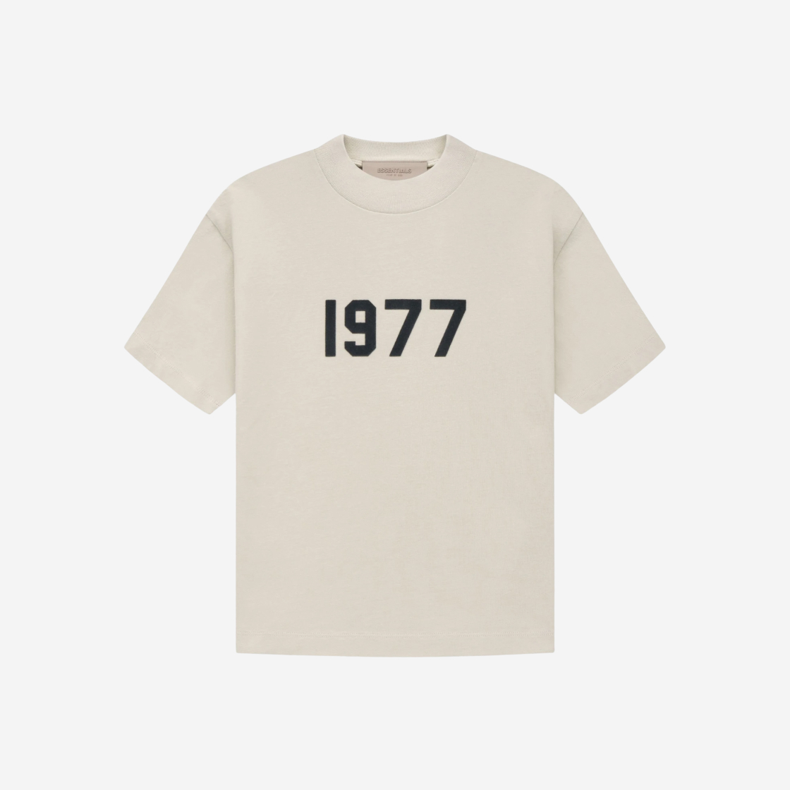 (W) Essentials 1977 T... STYLE | KREAM