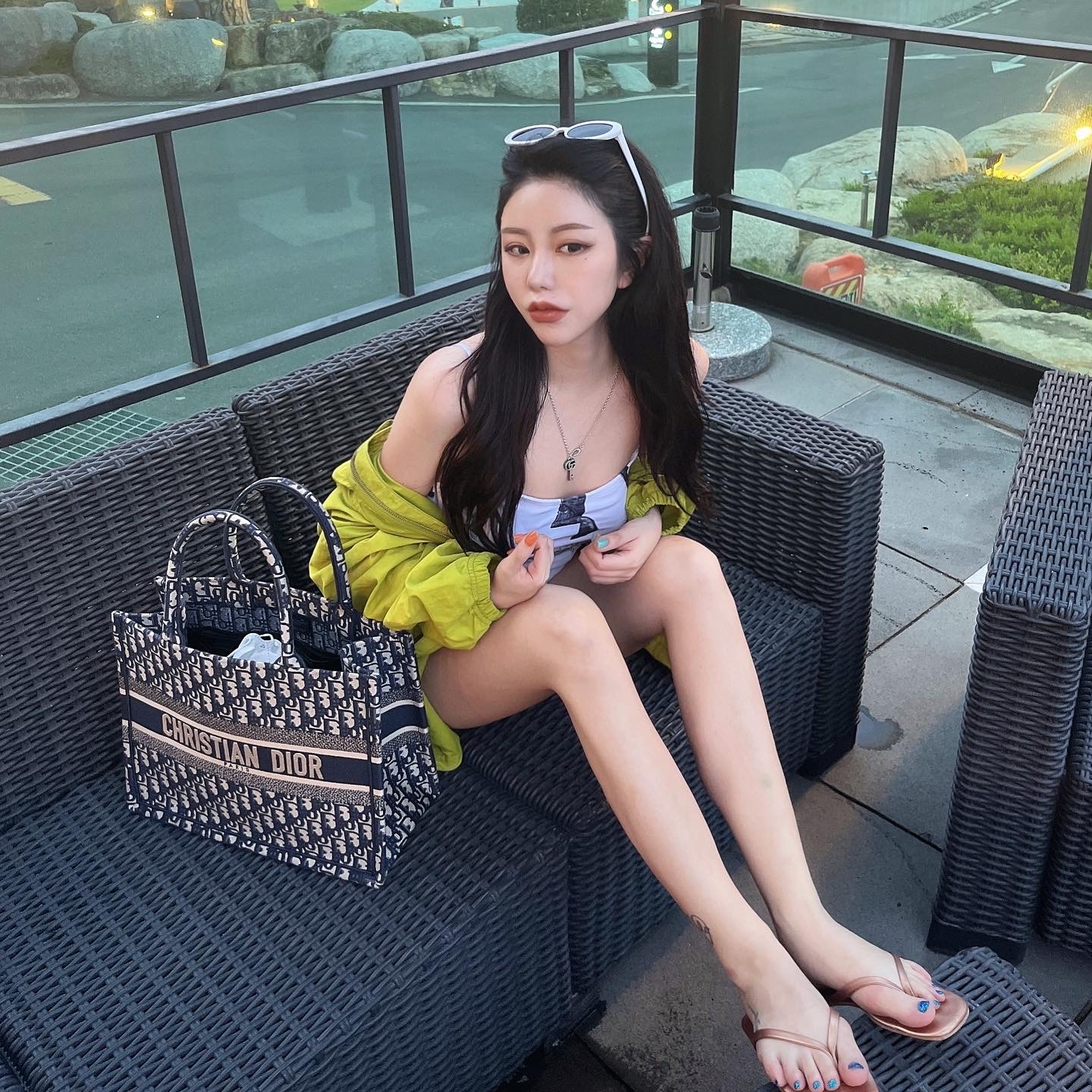 insta @h.aons (@h.aons) 님의 게시물 | KREAM