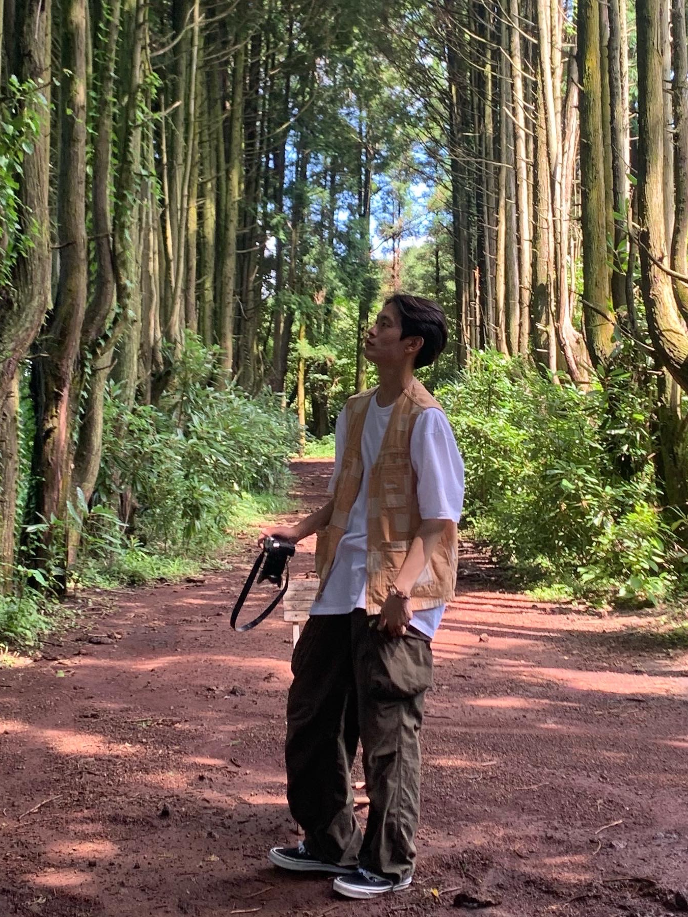 (@h0ngt0graphy) 님의 게시물 | KREAM