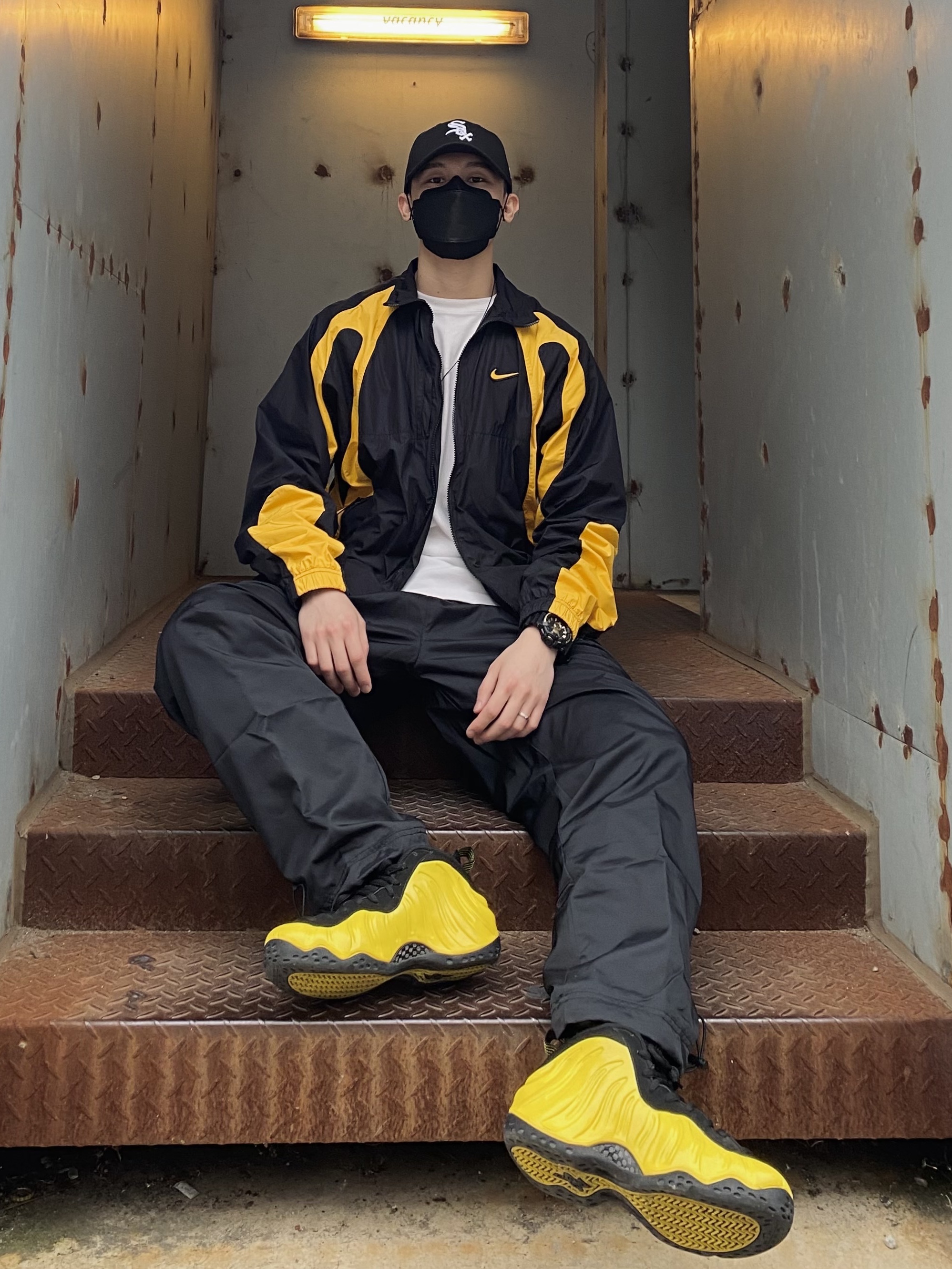 mnmjo (@woody.beom) 님의 게시물 | KREAM